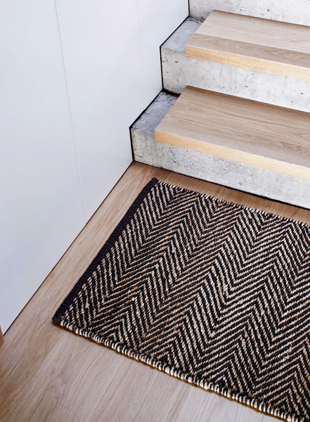 Handwoven Jute Herringbone Rug – CÔTE À COAST